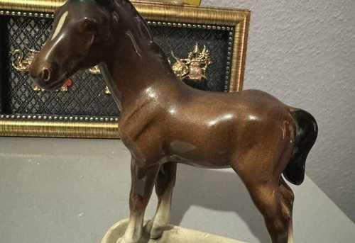 Фарфоровая статуэтка Лошадь Германия