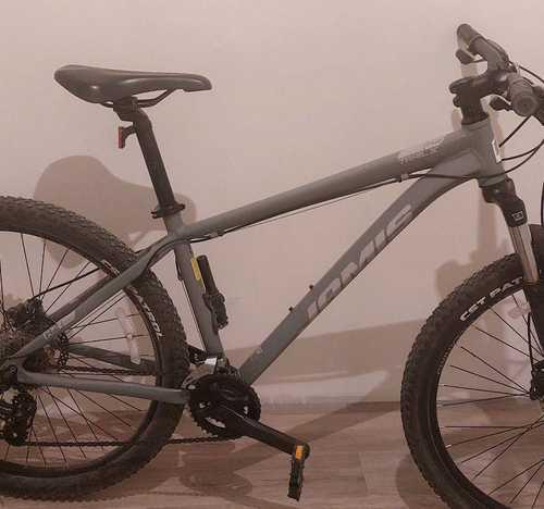 Jamis Trail x a2