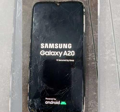 Samsung Galaxy A20, 3/32 ГБ