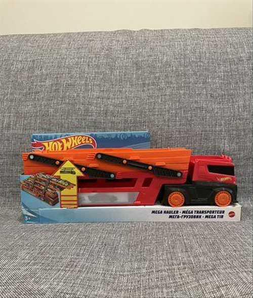 Hot wheels Мега-грузовик