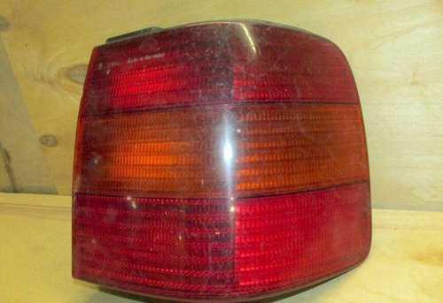 VW Passat B4 фонарь задний правый седан