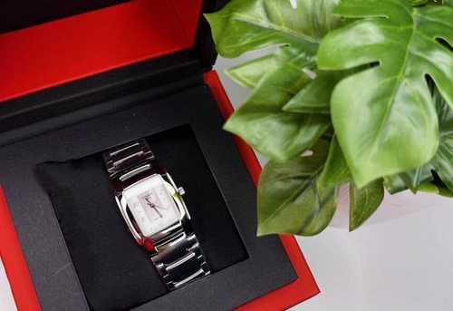 Tissot часы женские T073310А Швейцария