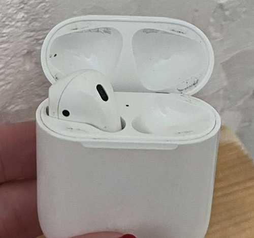 Наушники Apple AirPods 2 (левый наушник с кейсом)