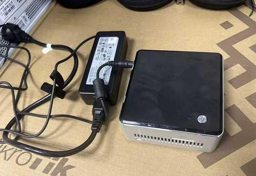 Intel Nuc 6 i3syh