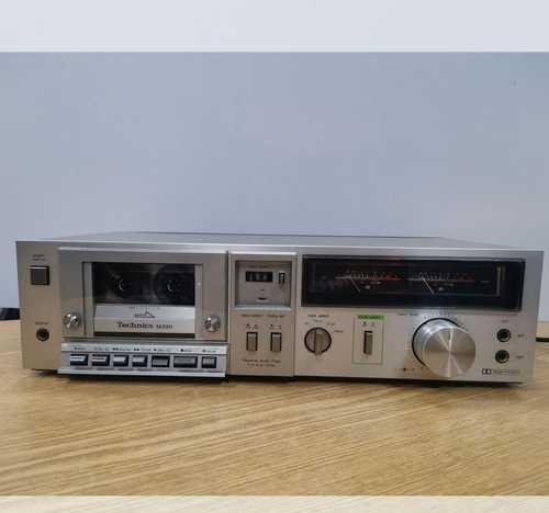 Кассетная дека Technics RS-M220, стрелки