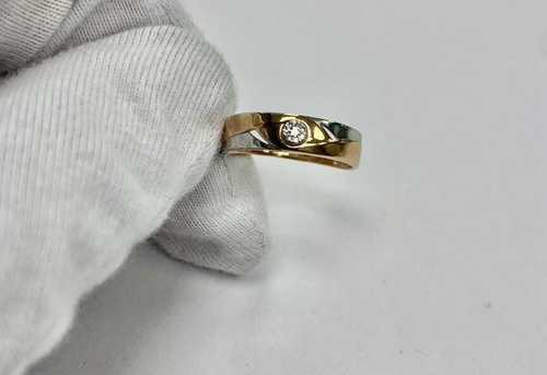 Золотое кольцо с бриллиантом бу