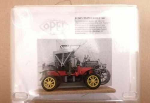 Модель старого автомобиля Opel 1:43