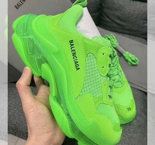 Balenciaga Triple S Green