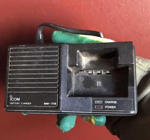 Зарядный стакан icom BM-71E для рации