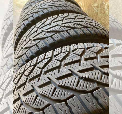 Tigar Winter 235/45 R18