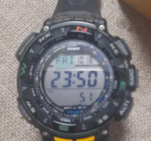 Часы casio PRO trek