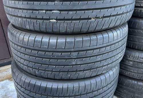 Yokohama BluEarth-XT AE61 225/55 R18