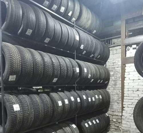 Hankook Optimo H426 215/55 R17 89M
