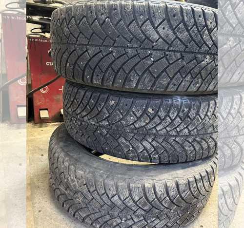 BFGoodrich G-Force Stud 215/65 R16