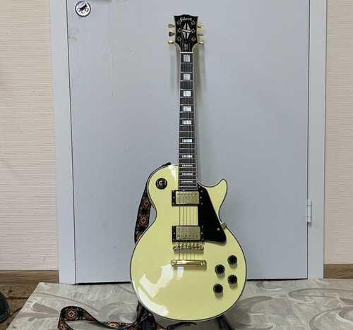 Электрогитара Gibson Les Paul Custom