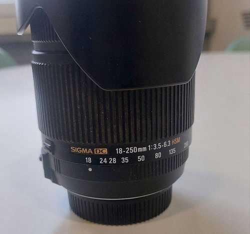 Объектив Sigma 18-250 для Nikon