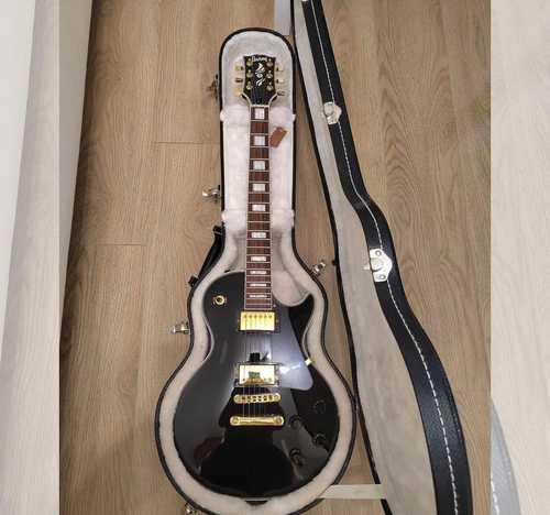 Электрогитара Burny в кейсе Gibson