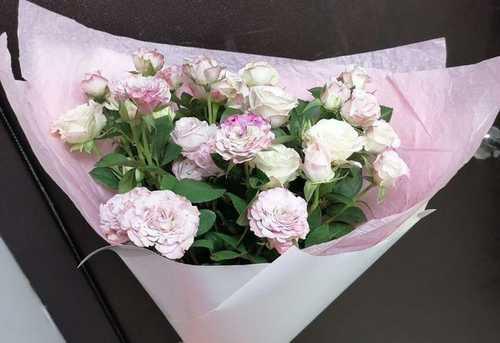 Букеты из кустовых роз с доставкой