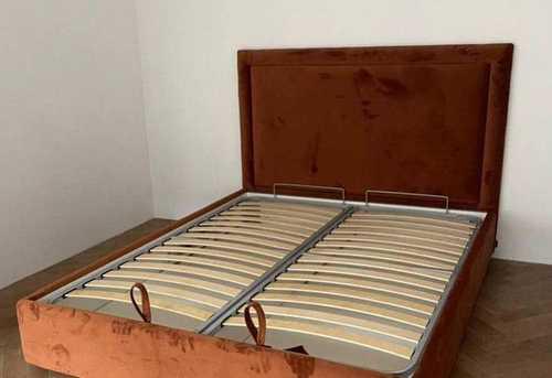 Кровать двухспальная новая с ящиками