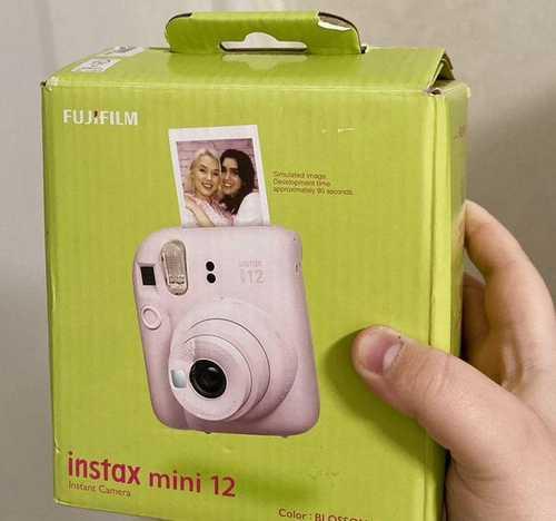 Фотоаппарат моментальной печати instax