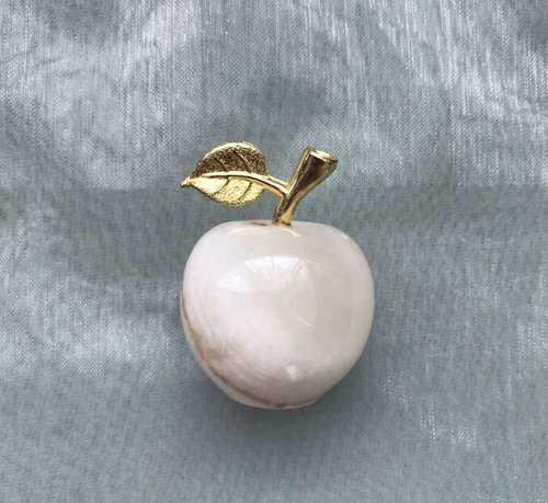 Сувенир "Яблоко", оникс