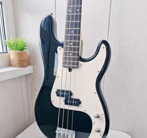 Бас гитара Bacchus BPB-300R (Precission Bass)