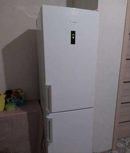Холодильник Leran cbf207wnf в отличном состоянии