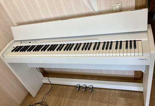 Цифровое пианино Roland F-120 б/у