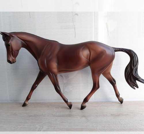 Модель лошади Breyer Headley Britannia