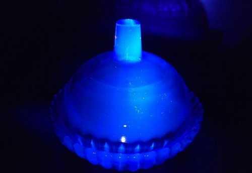 Baза кoнфетницa синее стекло cветитcя в уф лампе