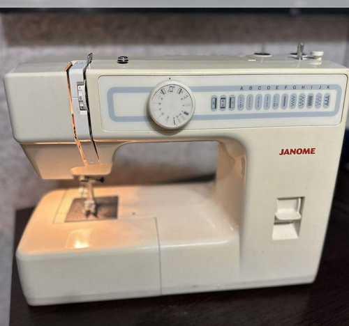 Швейная машина janome Model JS1004G