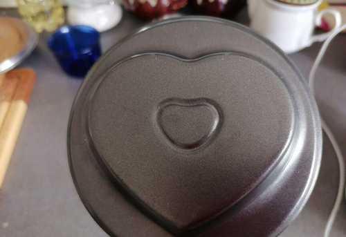 Маленькая сковорода диаметр 11 см, сердечка 6 см