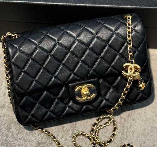 Сумка-конверт Chanel