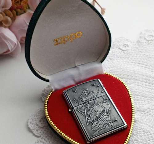 Зажигалка бензиновая zippo