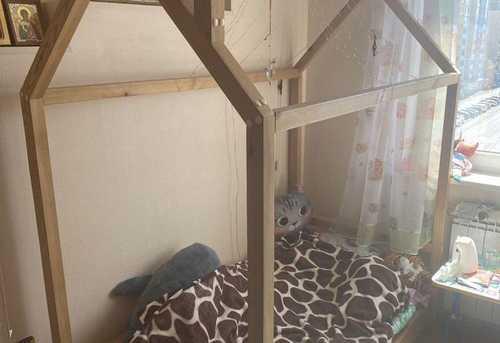 Детская кровать-домик с матрасом