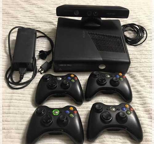 Xbox 360 s model 1439 (4 джостика и Kinect )