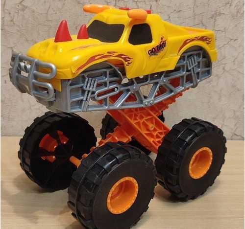 Hot wheels Хот вилс монстр трак (бигфут) свет звук