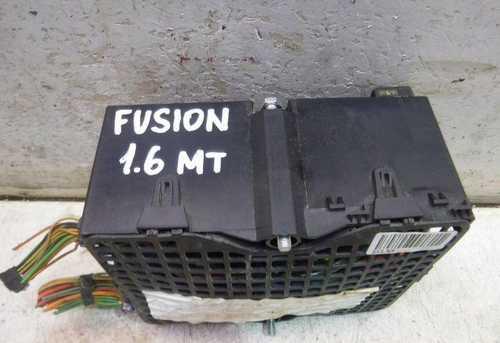 Блок предохранителей Ford Fusion