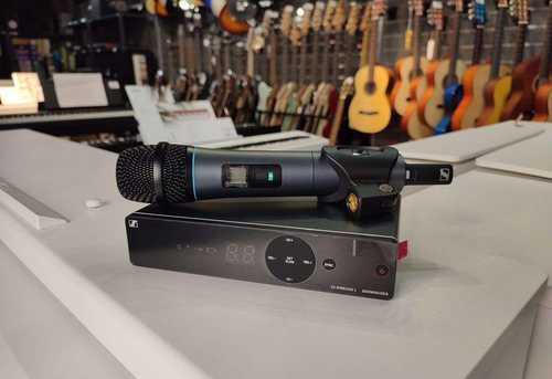 Радиосистема Sennheiser XSW 1-825-A