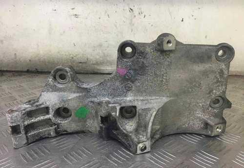 Кронштейн генератора Volkswagen Caddy 03g903143a B