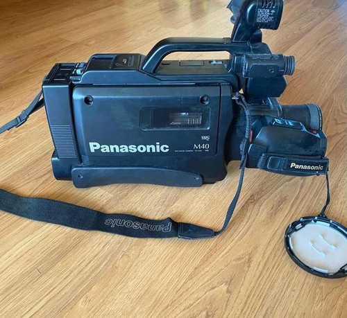 Видеокамера Panasonic M40