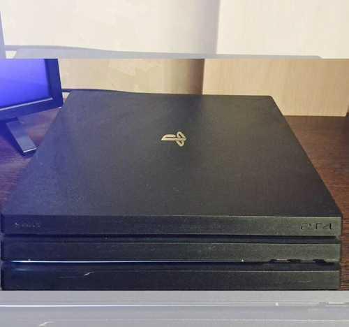 Продам PlayStation 4 pro 1 tb