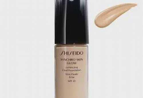 Shiseido Synchro Skin Glow Luminizing Fluid Founda