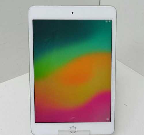 Планшет без SIM-карты Apple iPad mini 5 64Gb Wi-Fi