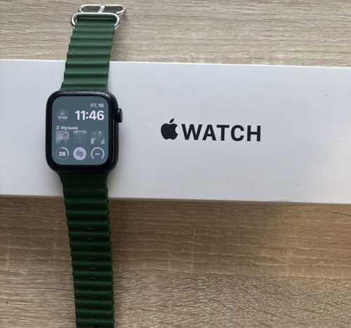 Часы apple watch se 44 mm 2022