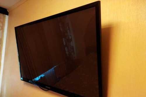 Телевизор плазменный 51" (129 см) Samsung PS51E530