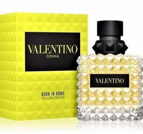 Valentino born in roma donna