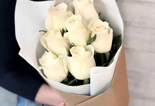 Белые розы - букет цветов 7 шт