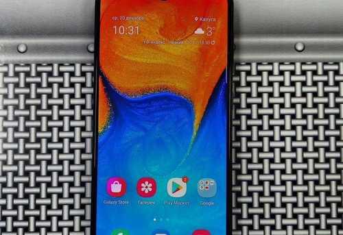 Samsung Galaxy A20, 3/32 ГБ