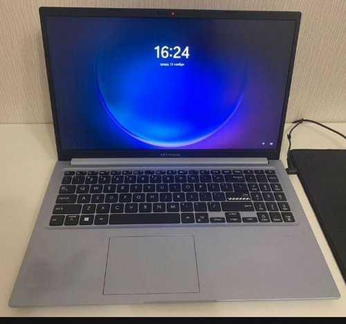 Asus Vivobook 15